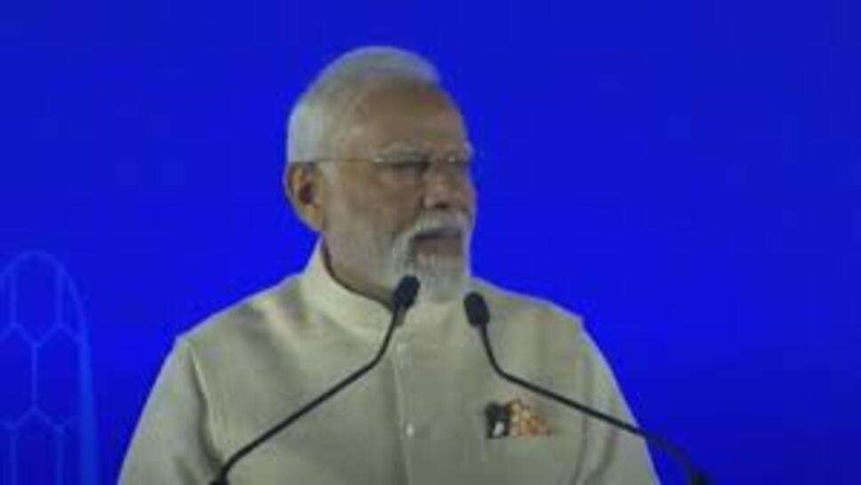 Ahlan Modi : अबू धाबी में आह्लान मोदी कार्यक्रम ; जिस जमीन पर लकीर खींच ...